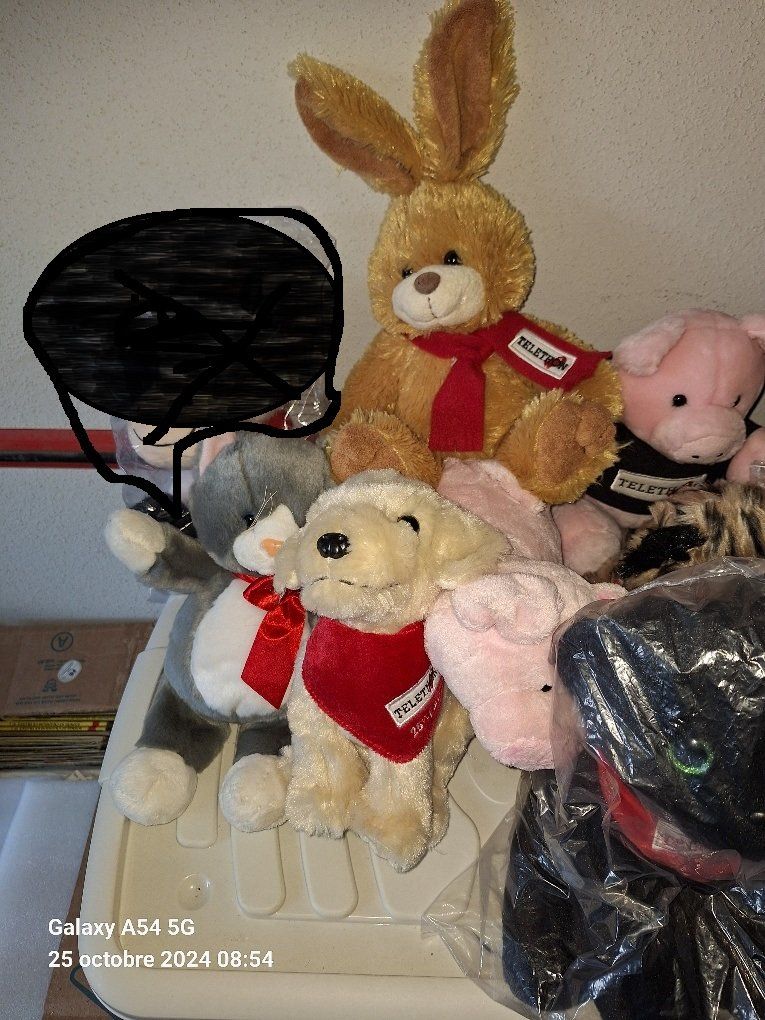 11 peluches Téléthon de divers années, neuf, selon photos (Neuf (Voir ...