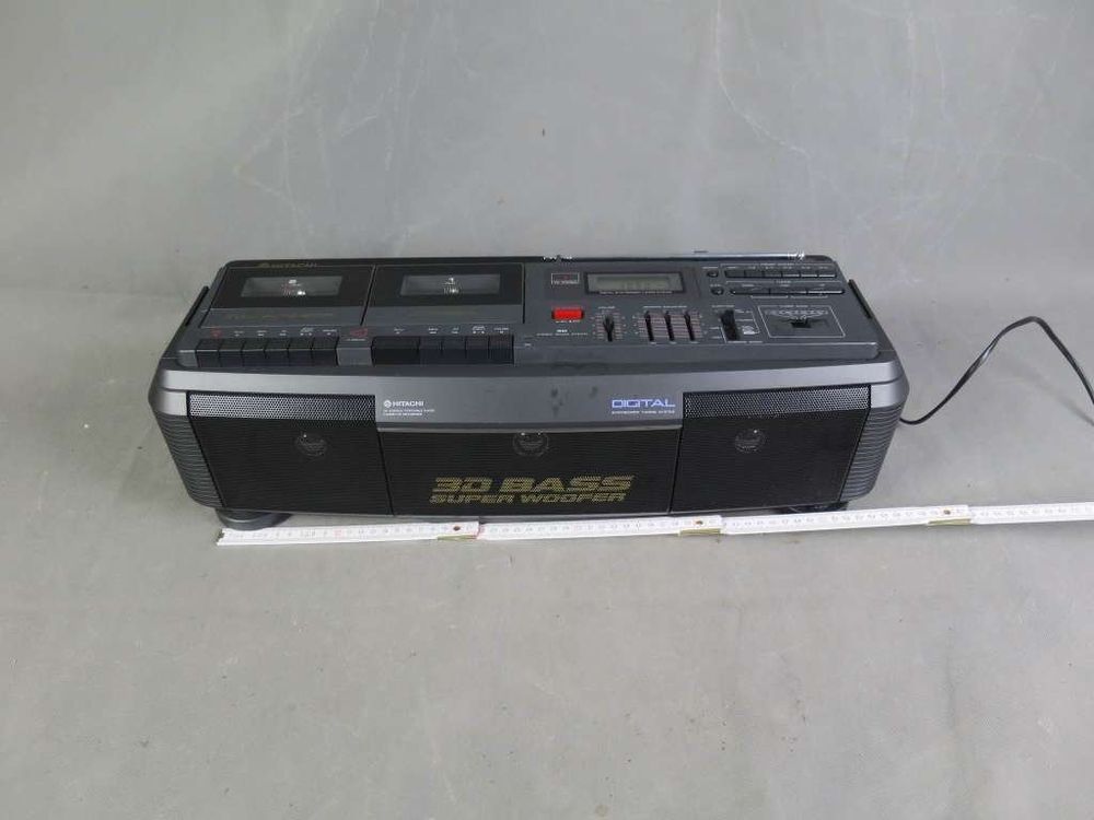 Vintage Hitachi TRK-3D35E (Defekt) in Zürich für CHF 45 – mit Lieferung ...