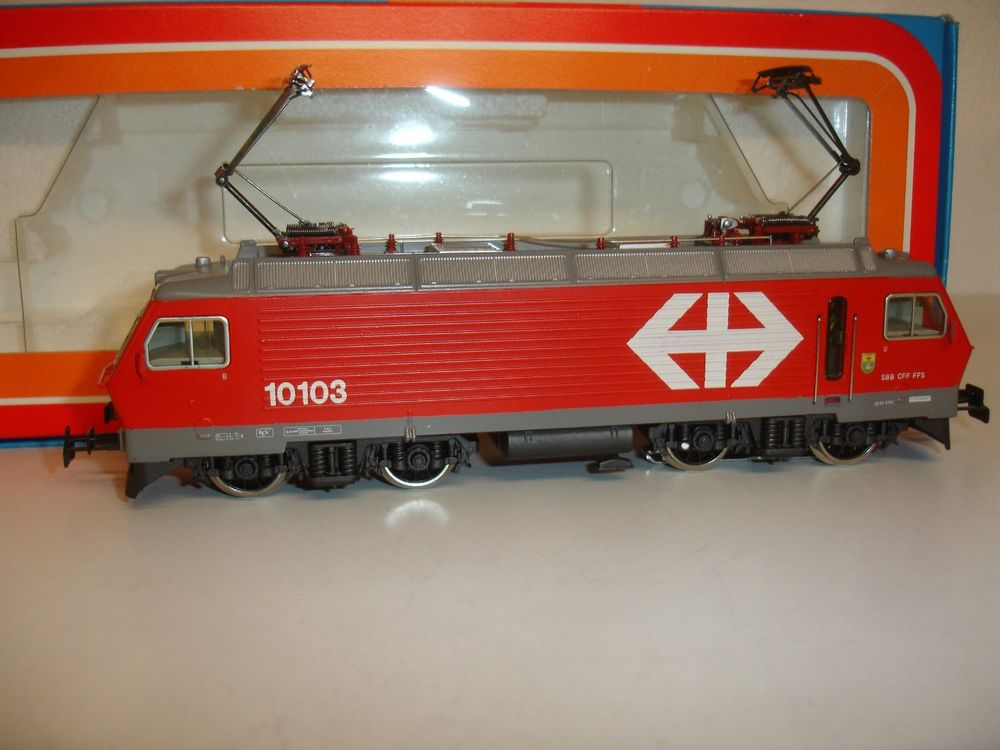 Märklin: 3328 Lokomotive Re 4/4 IV SBB CFF | Kaufen auf Ricardo