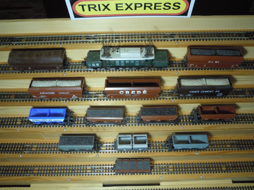 TRIX EXPRESS Zugset E-Lok E 94 Coco TE 2230 + 13 Kohlenwagen | Kaufen ...