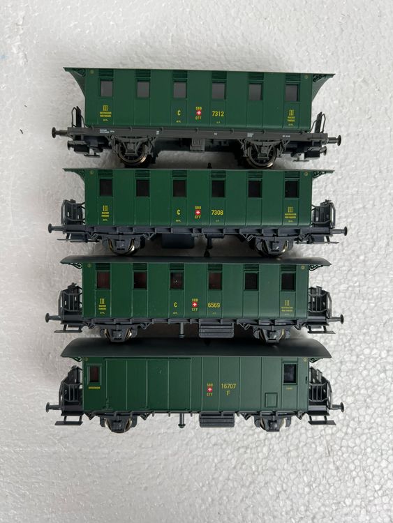 4 Wagons von Roco (Gebraucht) in Schlieren für CHF 155 – mit Lieferung ...