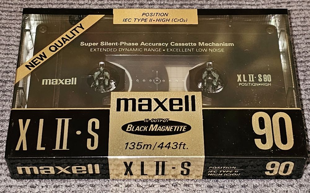 MAXELL "XLII-S90 black magnetite" 1988 (Neu und originalverpackt) in LAUSANNE für CHF 11.5 – mit ...