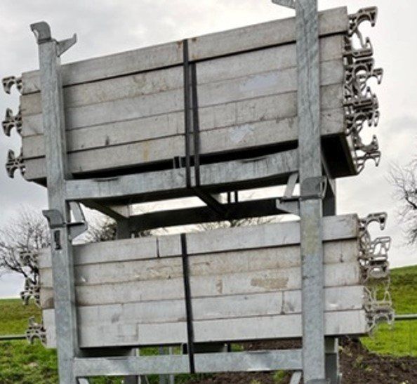 DOKA Staxo Gerüstbelag Alu / Holz, gebraucht (Gebraucht) in Unterägeri ...