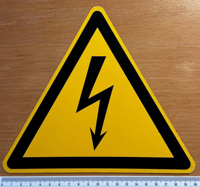 SBB / PTT ACHTUNG SCHILD, ELEKTRISCHE SPANNUNG, MAGNETISCH | Kaufen auf ...