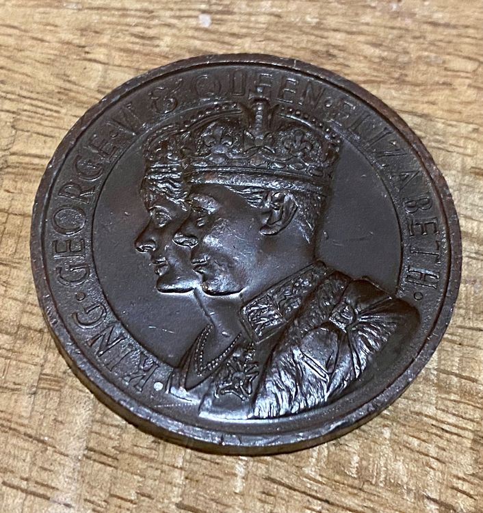 1937 Gr. Münze Krönung KING GEORGE & QUEEN ELIZABETH England (Gebraucht ...