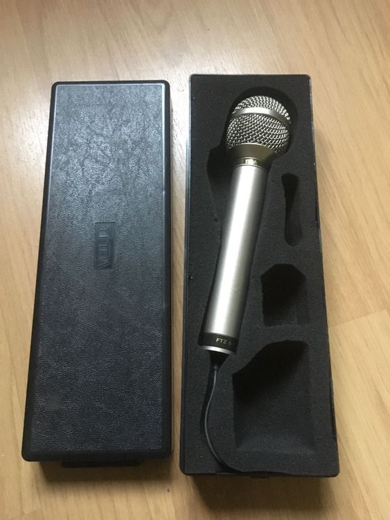 TOA Funk Mikrofon WM-220 (Gebraucht) in Wiesenberg für CHF 26.6 – mit ...