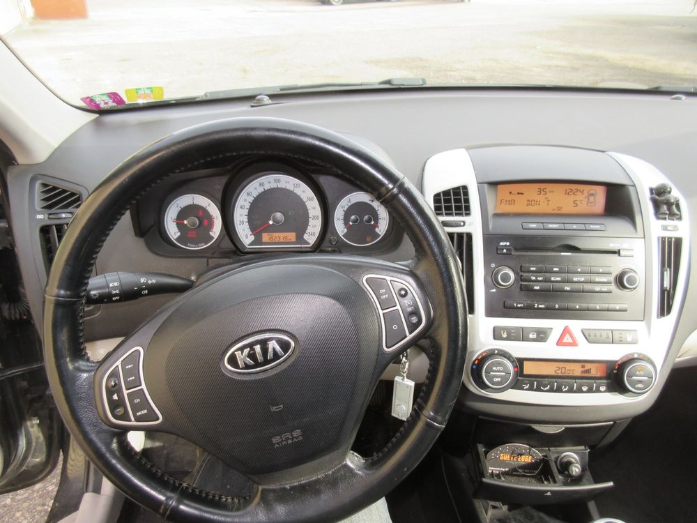 KIA C'eed 2.0 DPF SW (Gebraucht) in für CHF 1303 – nur Abholung auf ...