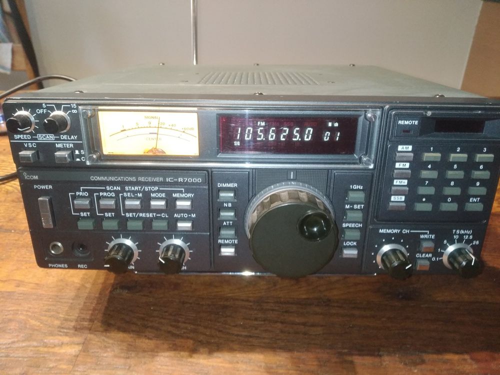 Récepteur ICOM IC-R7000 (Gebraucht) in Nyon für CHF 100 – nur Abholung ...