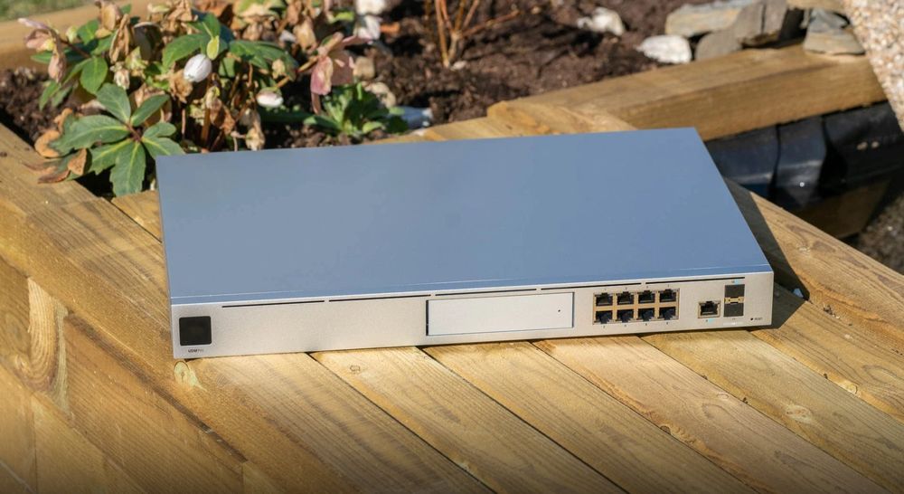 Unifi Netzwerk, Rack, AP, Dream Machine Pro (Gebraucht) in Niederuzwil ...