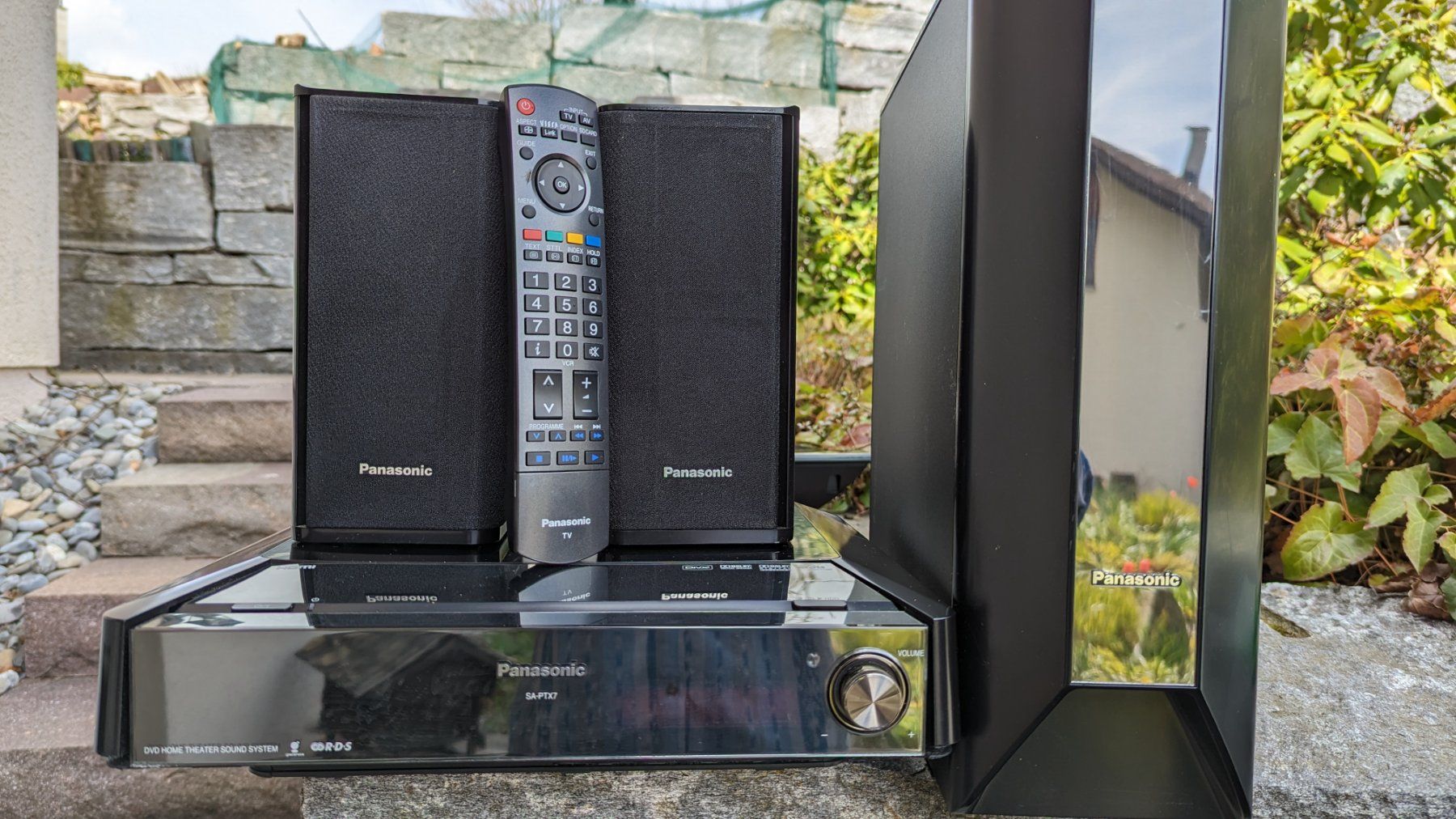 Panasonic TV, DVD Player, Home Theater Sound System komplett (Gebraucht ...