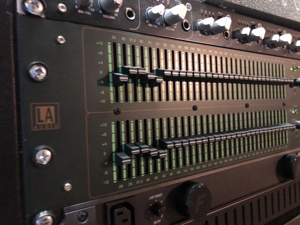 LA Audio - EQ231G - Dual 31 Band Graphic Eq - by Audient (Gebraucht) in ...