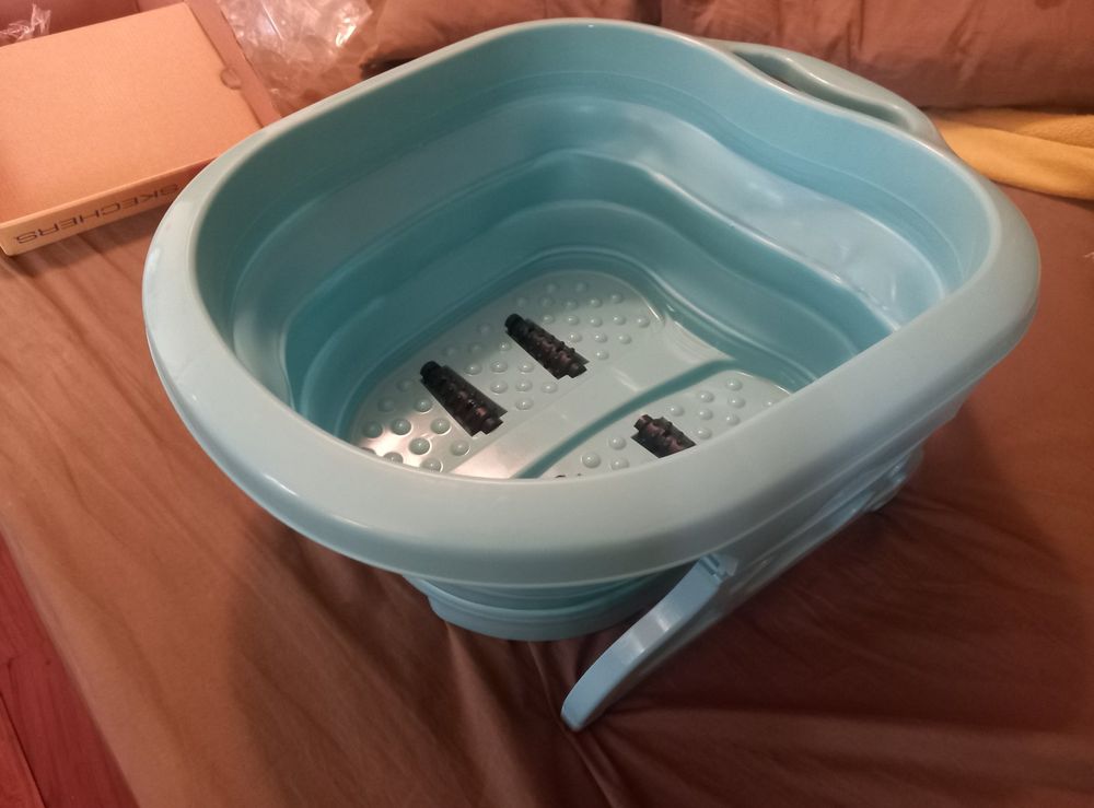Faltbare Fussbadewanne Pediküre - Baignoire pour pied (Neu und originalverpackt) in Bremblens ...