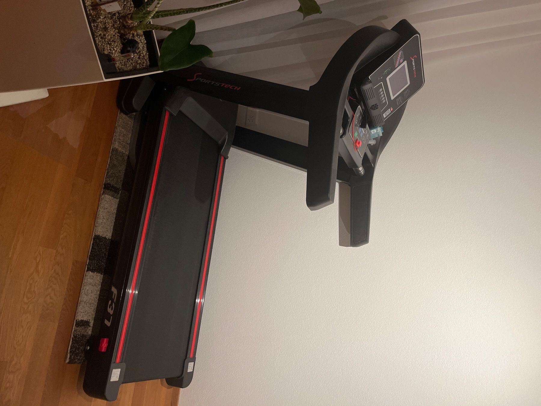 Sportstech F37 Laufband - Top Zustand - Winter-Schnäppchen! (Gebraucht ...