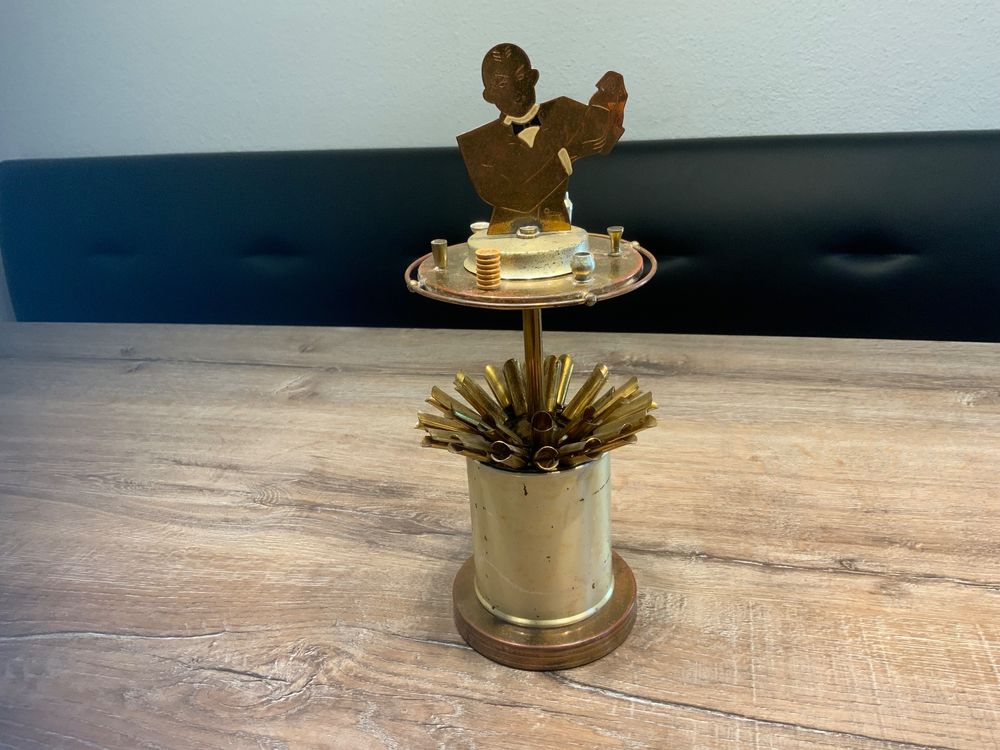 Vintage Stummer Diener german deco 1935 für Zigaretten (Gebraucht) in ...