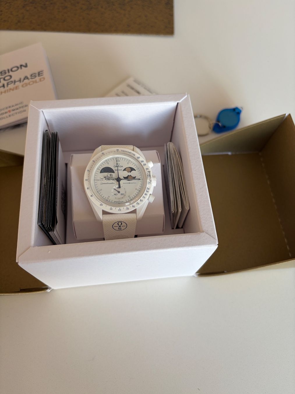 Swatch Omega Moonswatch Mission to Earthphase Moonshine Gold (Neu und ...