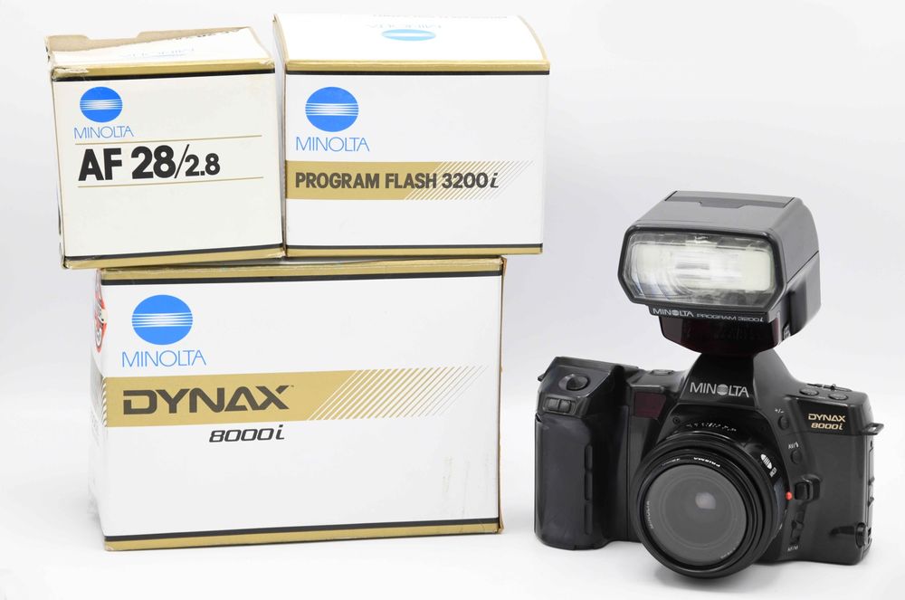 Minolta 8000i + Flash 3200i + AF 28mm F/2.8 (Gebraucht) in Bellinzona für CHF 85 – mit Lieferung ...