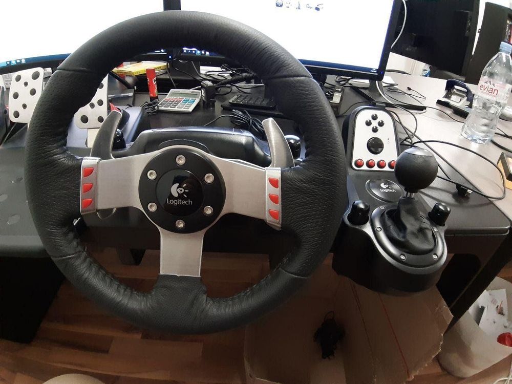 Logitech G27 Racing Wheel and Pedal Set | Kaufen auf Ricardo