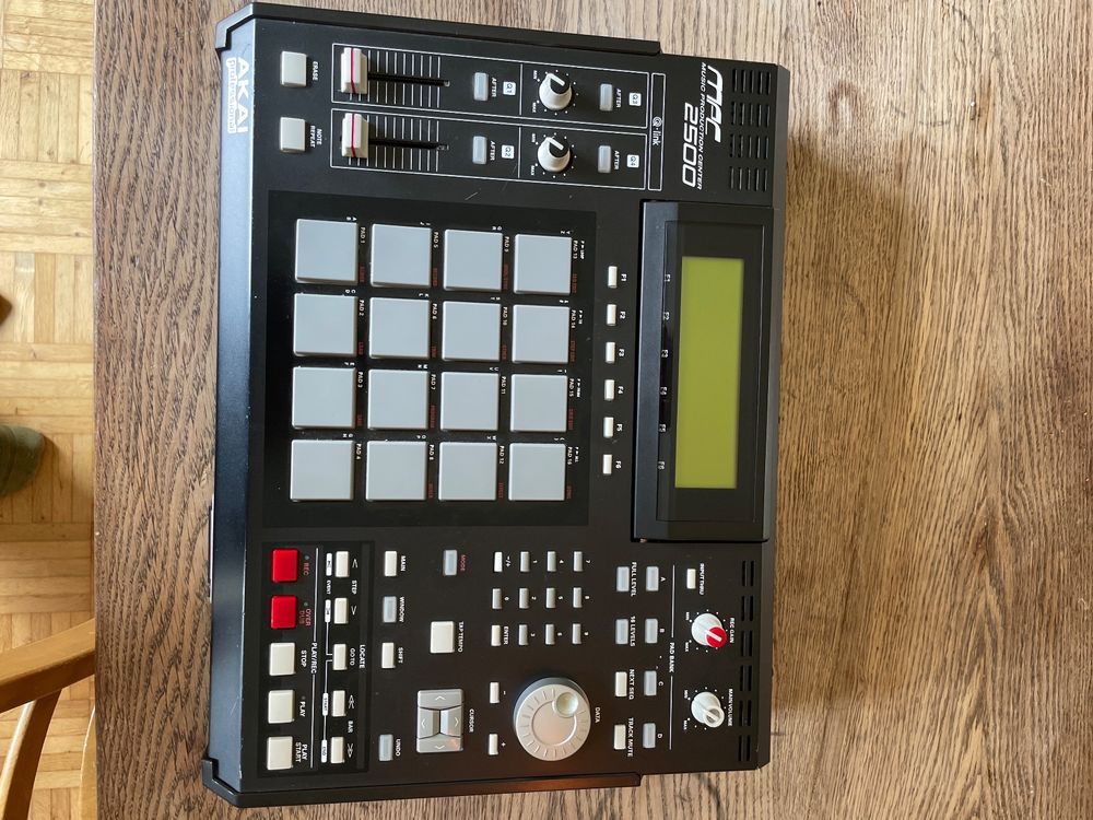 AKAI MPC 2500 | Kaufen auf Ricardo
