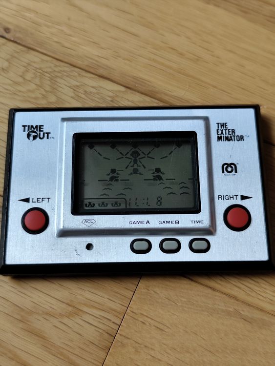 The exterminator (VERMIN game&watch) Mego TIME OUT (Défectueux) à ...