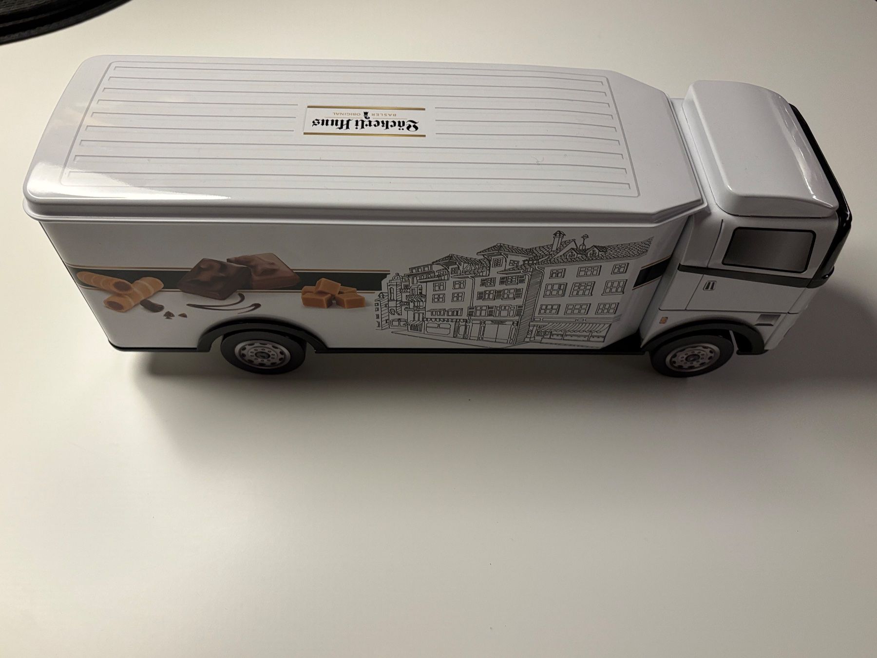 Dose Läckerli Huus Truck (Gebraucht) in Zürich für CHF 5 – mit ...