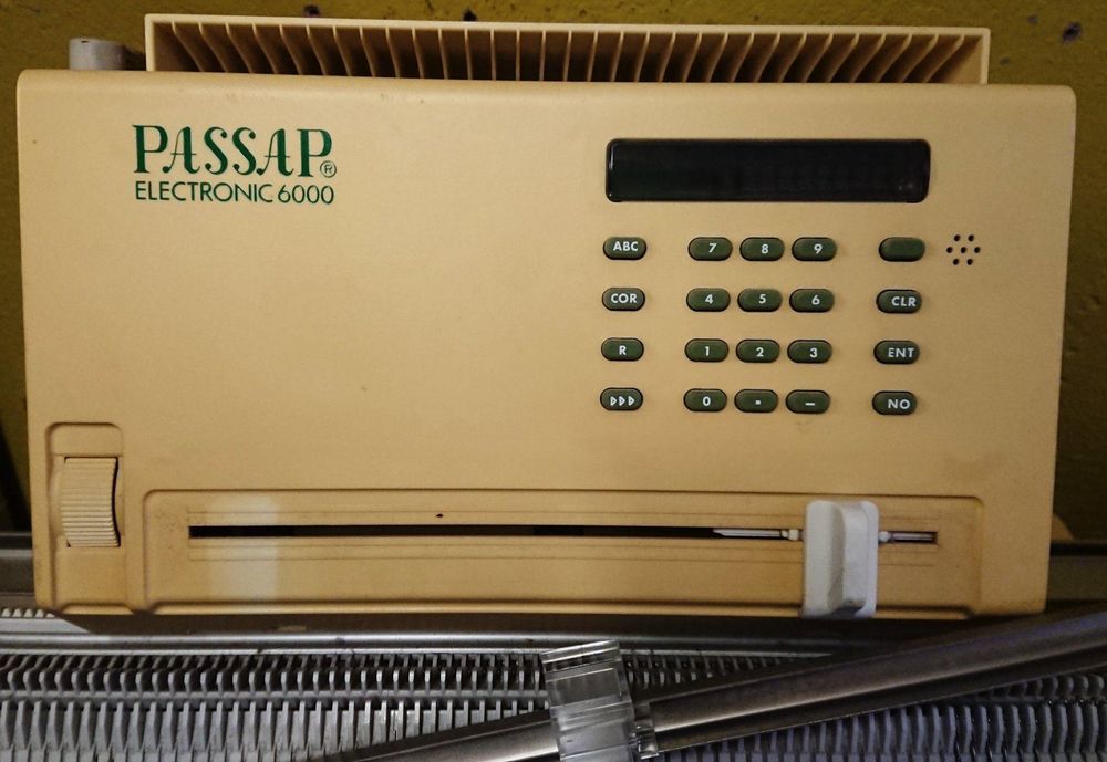 Passap E6000 machine à tricoter (Defekt) in für CHF 156 – nur Abholung ...