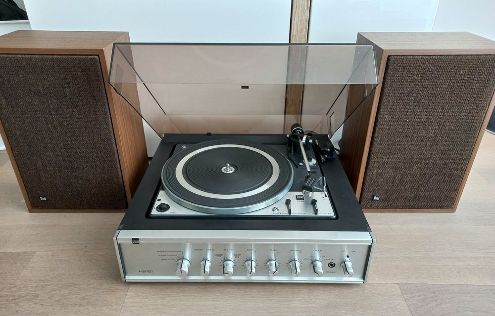 Einmaliger Dual Plattenspieler HS-151 komplett mit Boxen | Kaufen auf Ricardo