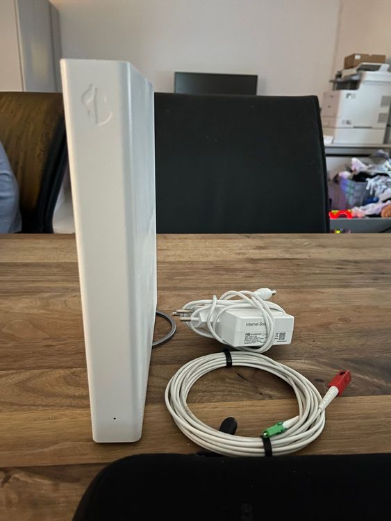 Swisscom Box 3 Inklusive 10Gbit Fibrechannel Kabel (Gebraucht) in ...