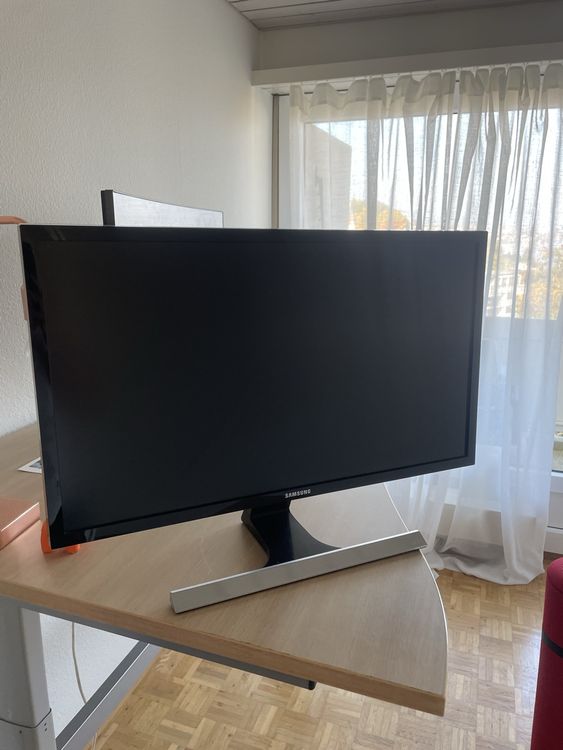 Samsung 28” 4K Monitor (U28E590D) – 1 CHF (Neu (gemäss Beschreibung ...
