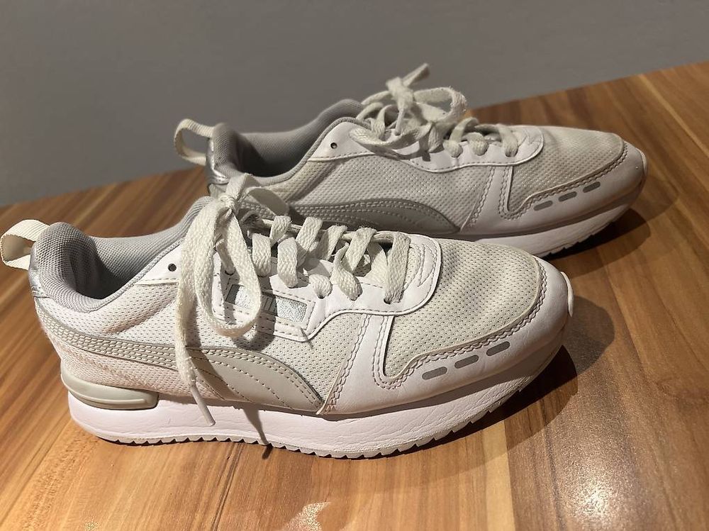 Puma Gr. 37 Sneakers / Turnschuhe weiss (Gebraucht) in Brunnen für CHF ...