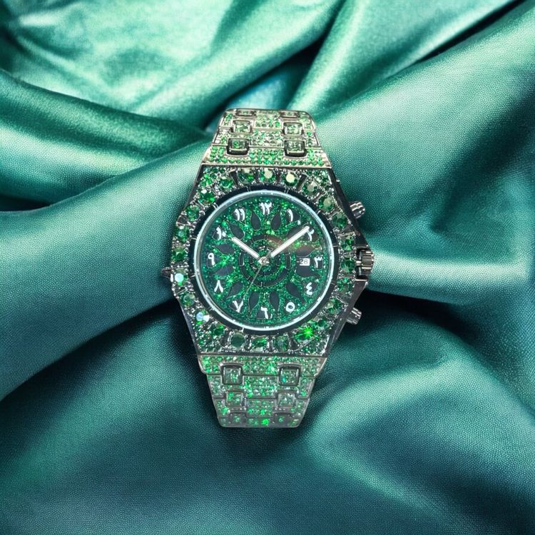 Grüne Uhr mit Glitzer in Diamant-Optik (Neu (gemäss Beschreibung)) in ...