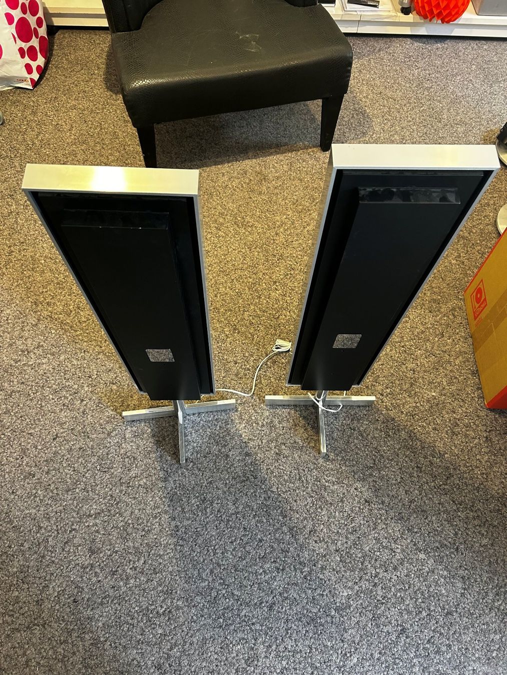 Reference ID Speaker Loewe Alu Silver (Gebraucht) in Meilen für CHF 80 – nur Abholung auf ...