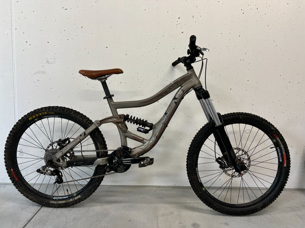 Specialized Big Hit FSR 3 Freeride FOX X9 AVID Rock Shox (Gebraucht) in ...