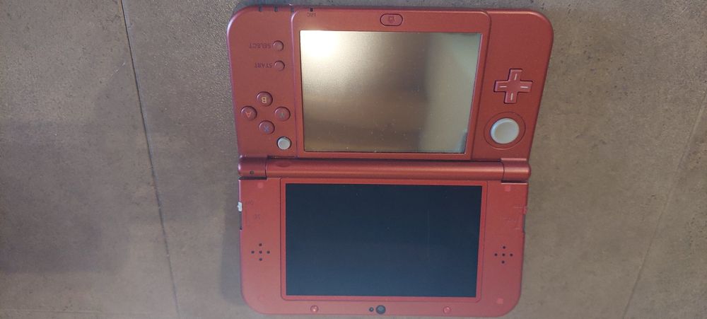 New Nintendo 3DS XL US Version Rot Metallic | Kaufen auf Ricardo