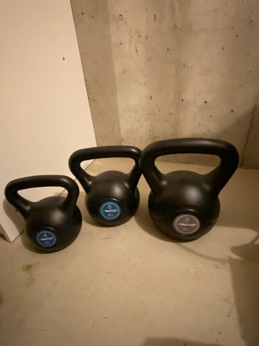 Kettlebell Set - 4kg, 6kg, 8kg - Perfect Home Workout 💪 (Gebraucht) in ...