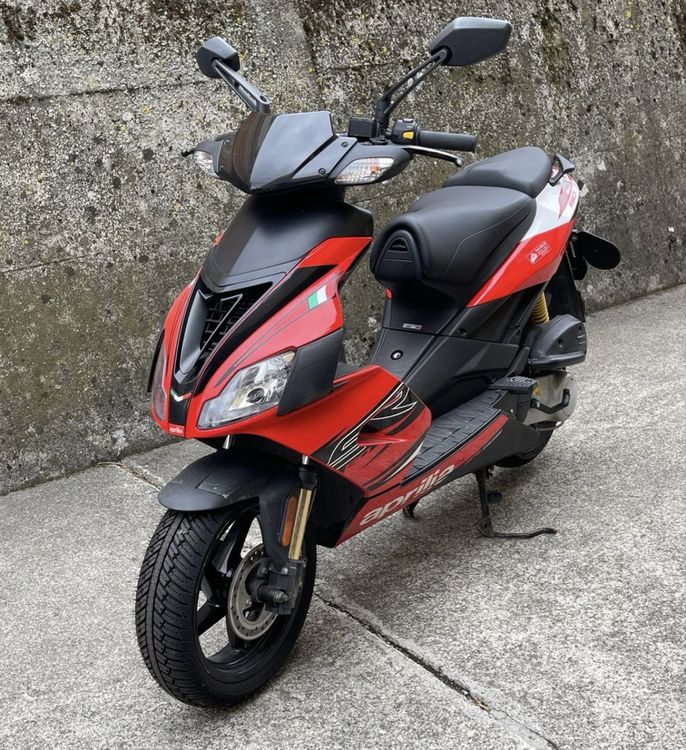 Aprilia SR 50 Roller mit Zubehör! (Gebraucht) in Lenzburg für CHF 1500 ...
