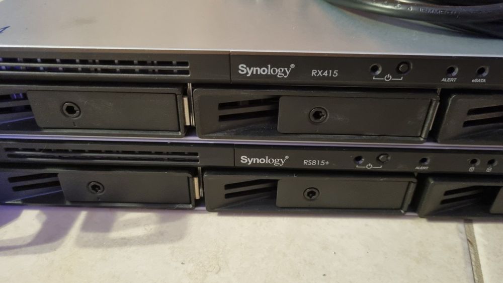 Synology RS815+ NAS und RX415 Expansion | Kaufen auf Ricardo