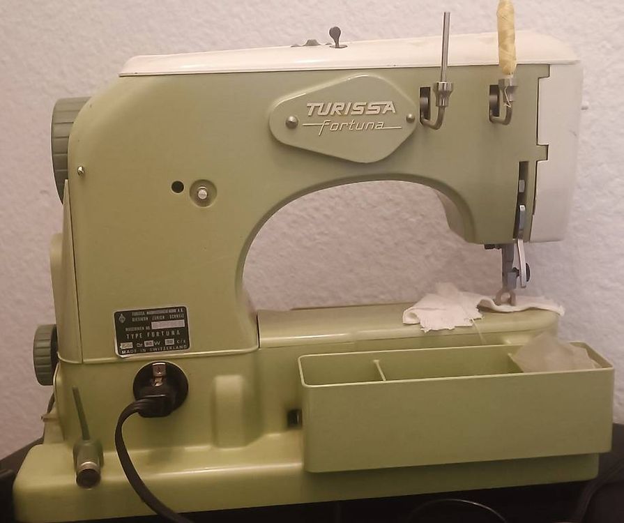 Turissa Fortuna Nähmaschine, Vintage, Sammlerstück (Gebraucht) in Bern ...