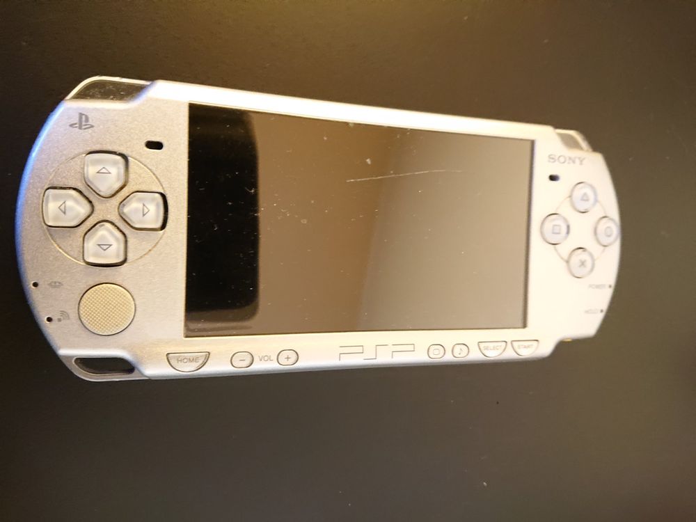 Sony Playstation Portable PSP - Konsole 2004 - Silber - 4GB (Gebraucht ...