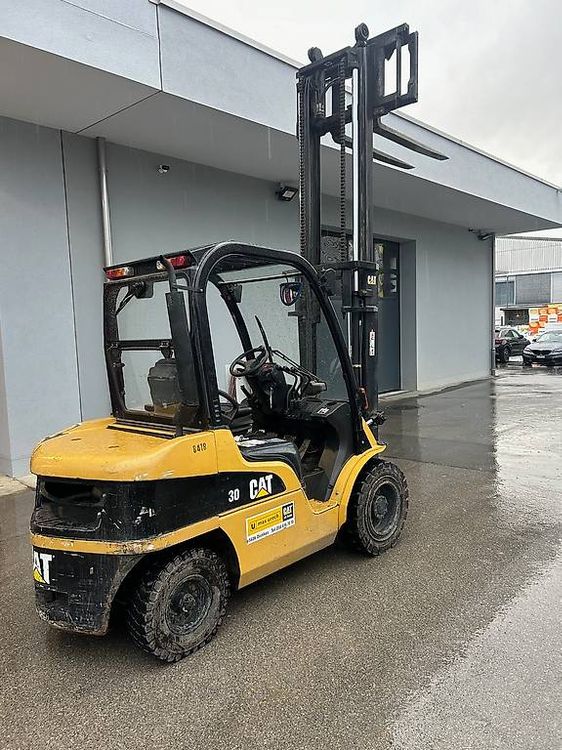 Stapler Cat DP 30 (Gebraucht) in Grüningen für CHF 12900 – nur Abholung ...