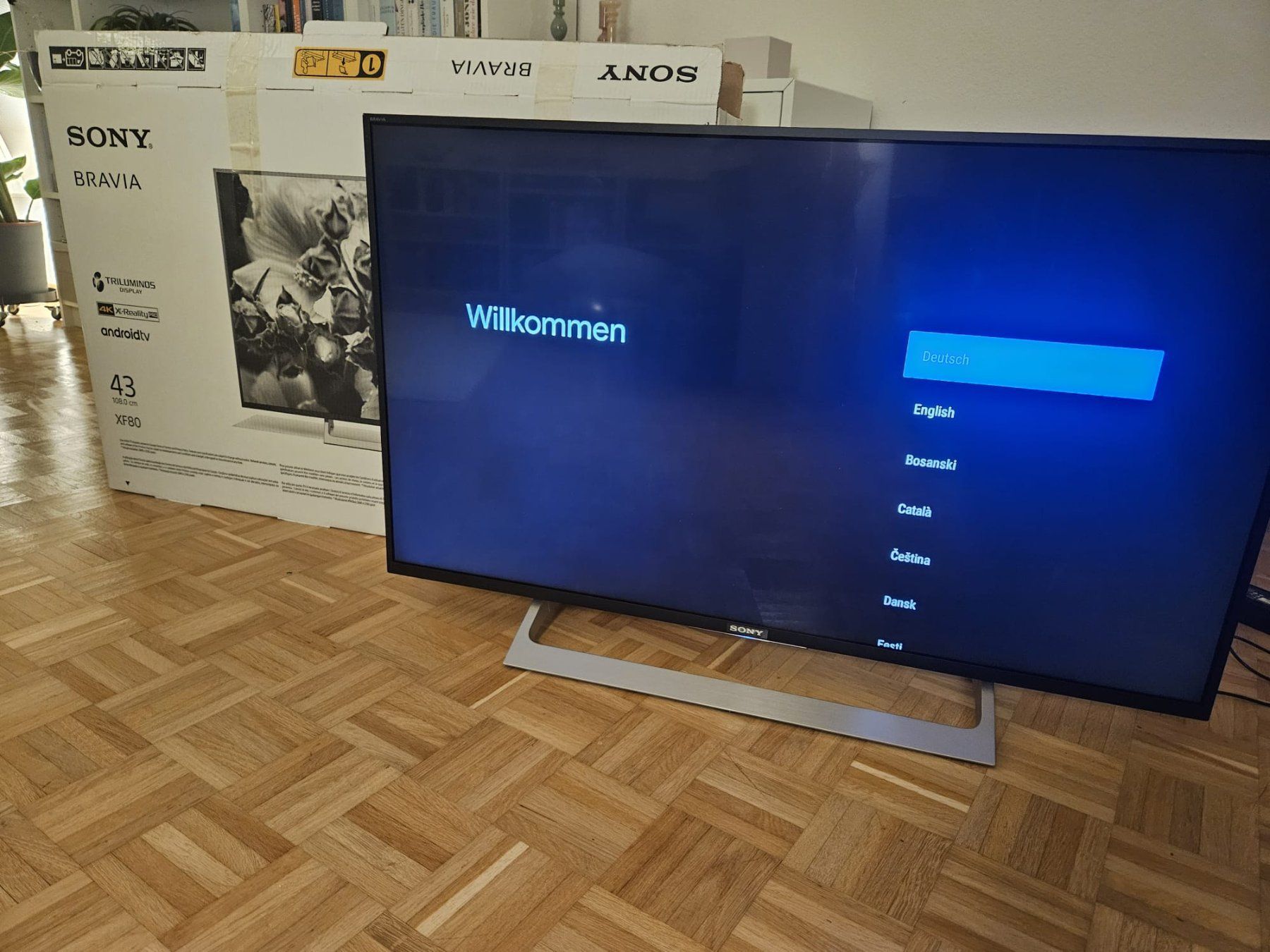 Sony Bravia 43" KD-43XF8096, 4K, UHD TV - Top Zustand! (Gebraucht) in ...