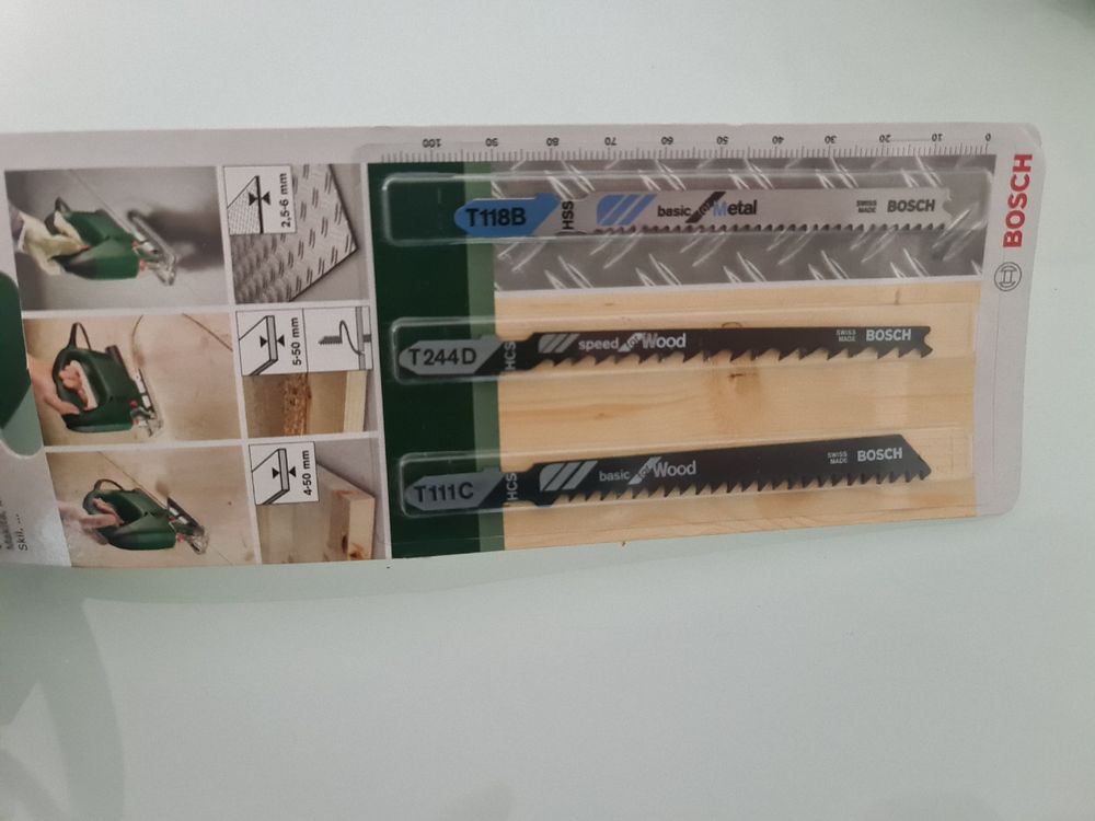 Bosch Säge mit Sägeblättern (Gebraucht) in Steinach für CHF 25 – mit ...
