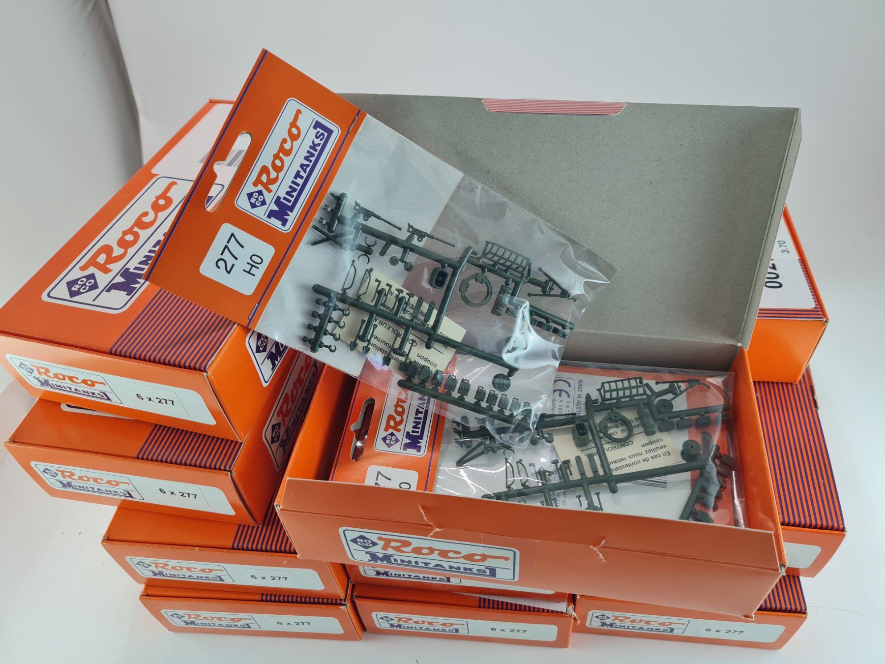 ROCO Minitanks 277 10x6er Set H0 1:87 (Neu (gemäss Beschreibung)) in ...