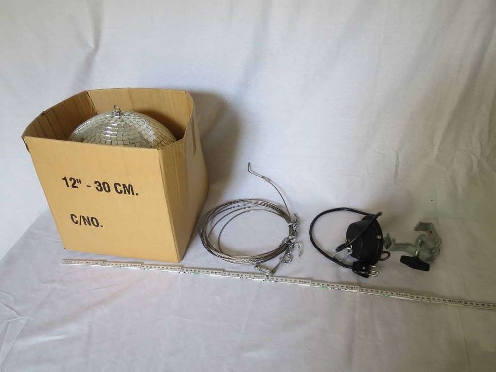 Diskokugel mit Drehmotor und Aufhängung (Gebraucht) in Zürich für CHF ...