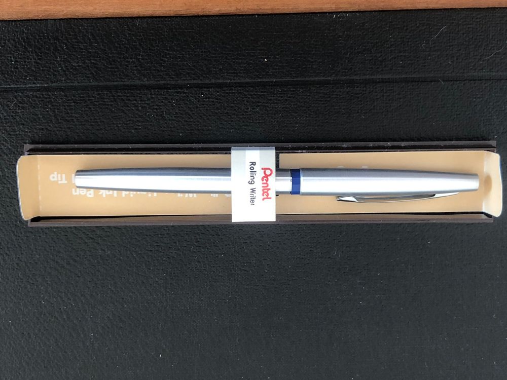 PENTEL Rolling Writer Liquid Ink Pen Flüssigtintenstift. OVP | Kaufen ...