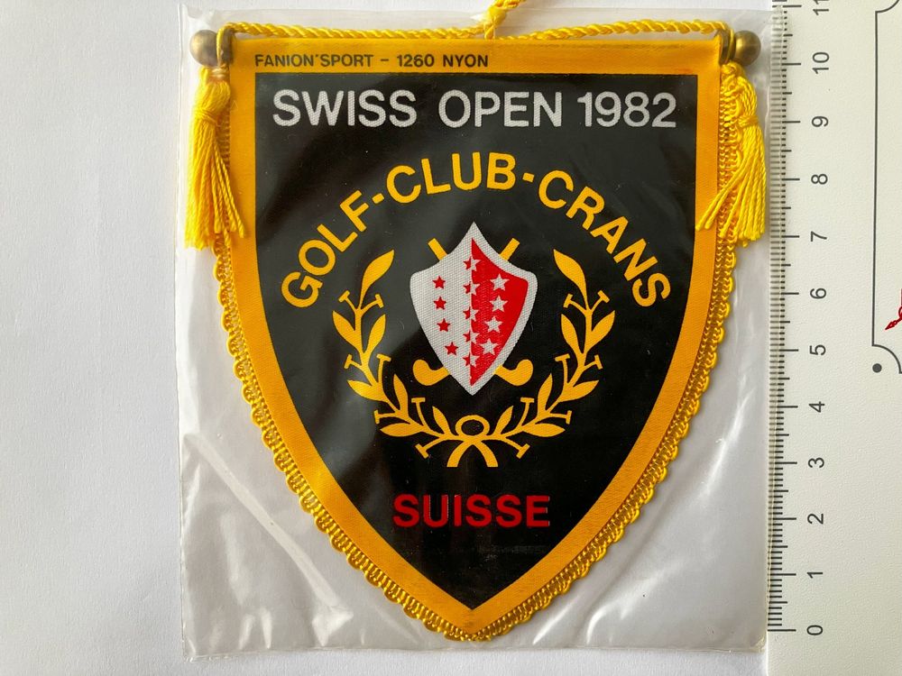 Vintage Fanion/Wimpel SWISS OPEN GOLF-CLUB-CRANS SUISSE 1982 (Neu und originalverpackt) in Gland ...