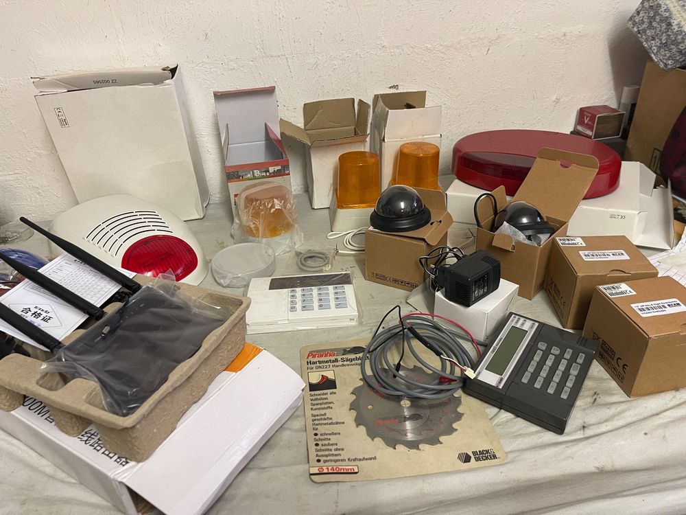 Verschiedene Elektrische Sachen Nr (90) (Gebraucht) in für CHF 53 – nur ...