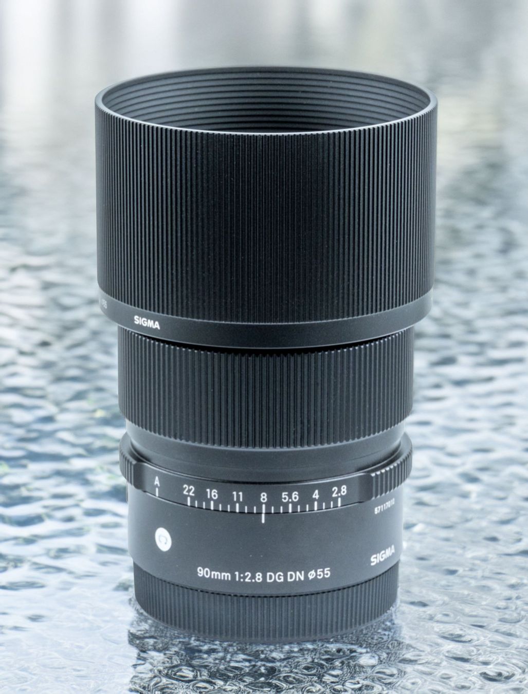 Neuwertiges 'Sigma 90mm f/2.8 DG DN ' Objektiv mit Garantie (Neu ...
