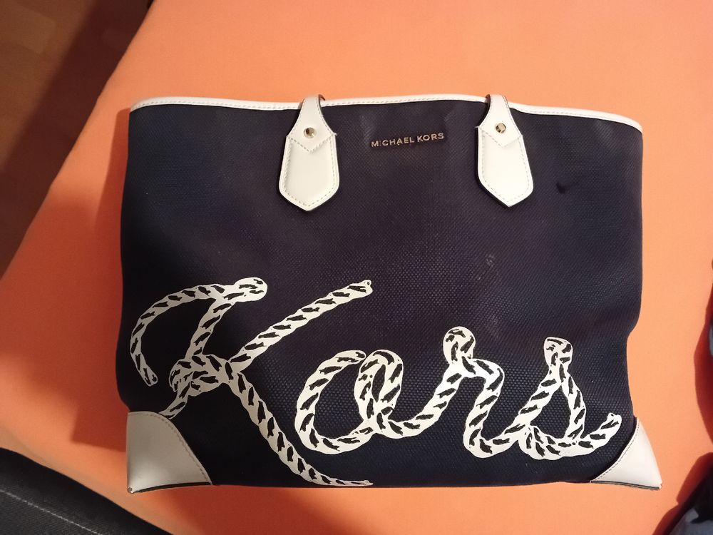 Echte Michael Kors Handtasche | Kaufen auf Ricardo Echte Michael Kors Handtasche | Kaufen auf Ricardo