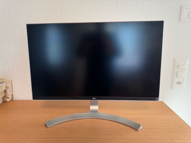 LG Ultra HD 4K Monitor, 27 Zoll, Modell 27UD88-W (Gebraucht) in ...