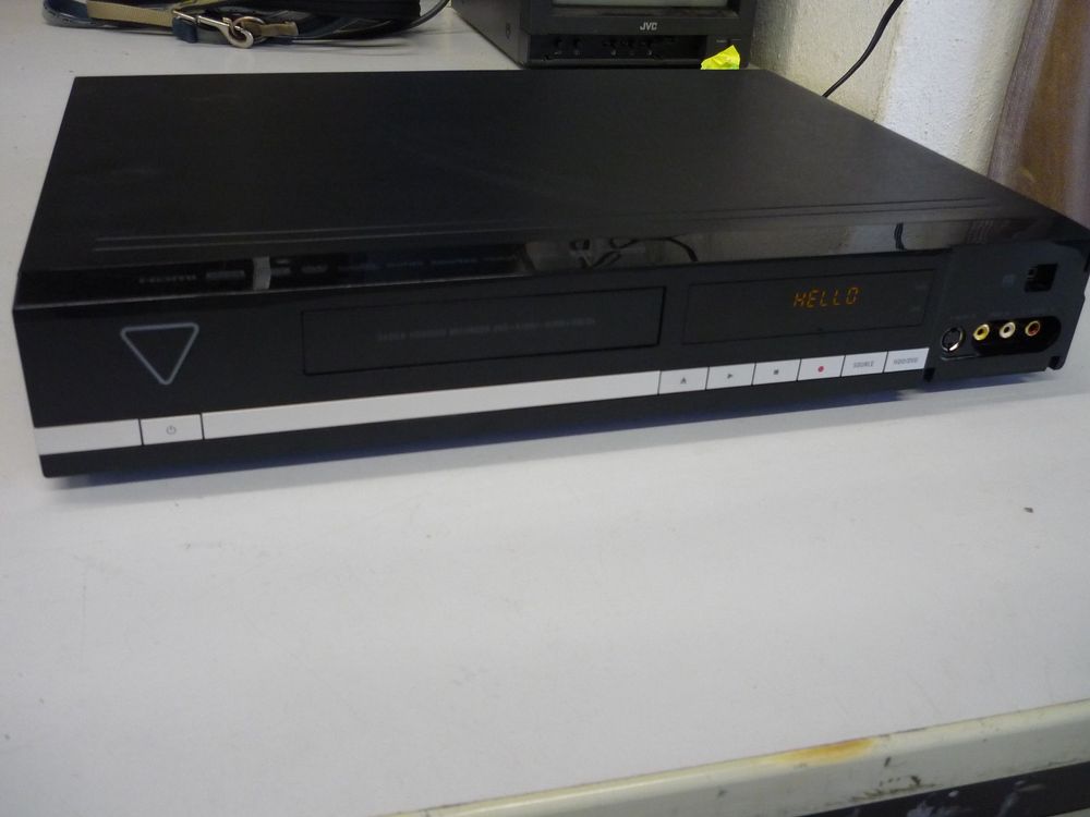 Medion DVD Player - HDD + DVD 8200 (Gebraucht) in Beringen für CHF 25 ...